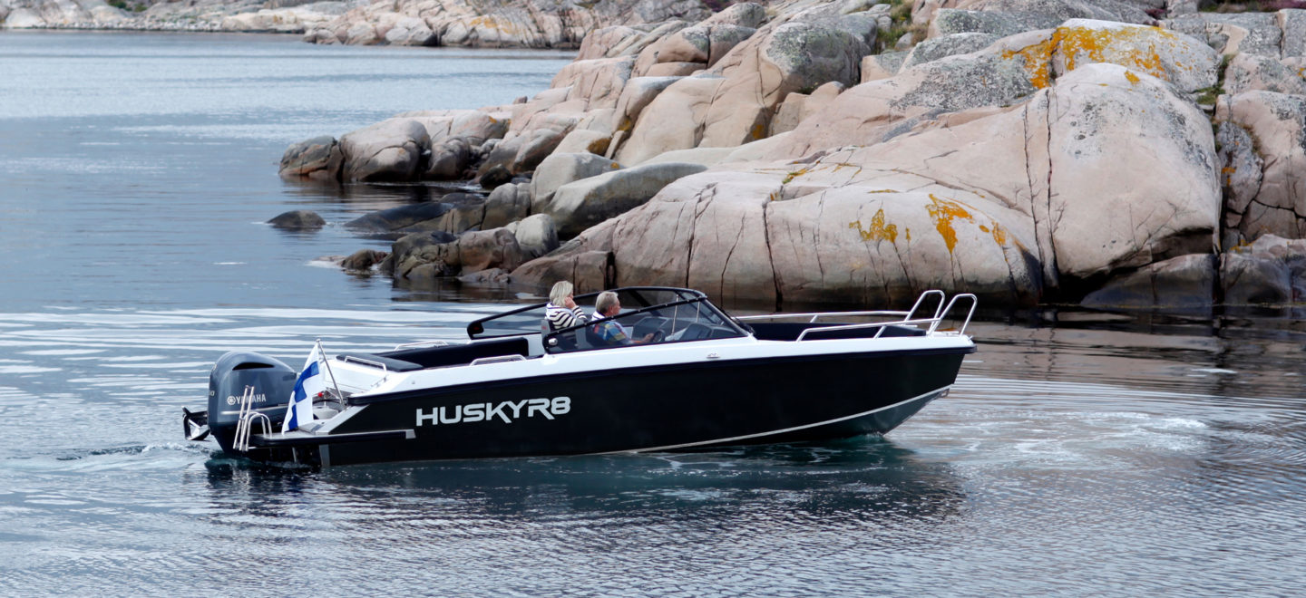 Finnmaster Husky R8 - Gridsvåg Båt & Motor AS